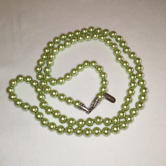 Kissaka | Jewelry | Kissaka Pastel Green Faux Pearl Necklace | Poshmark